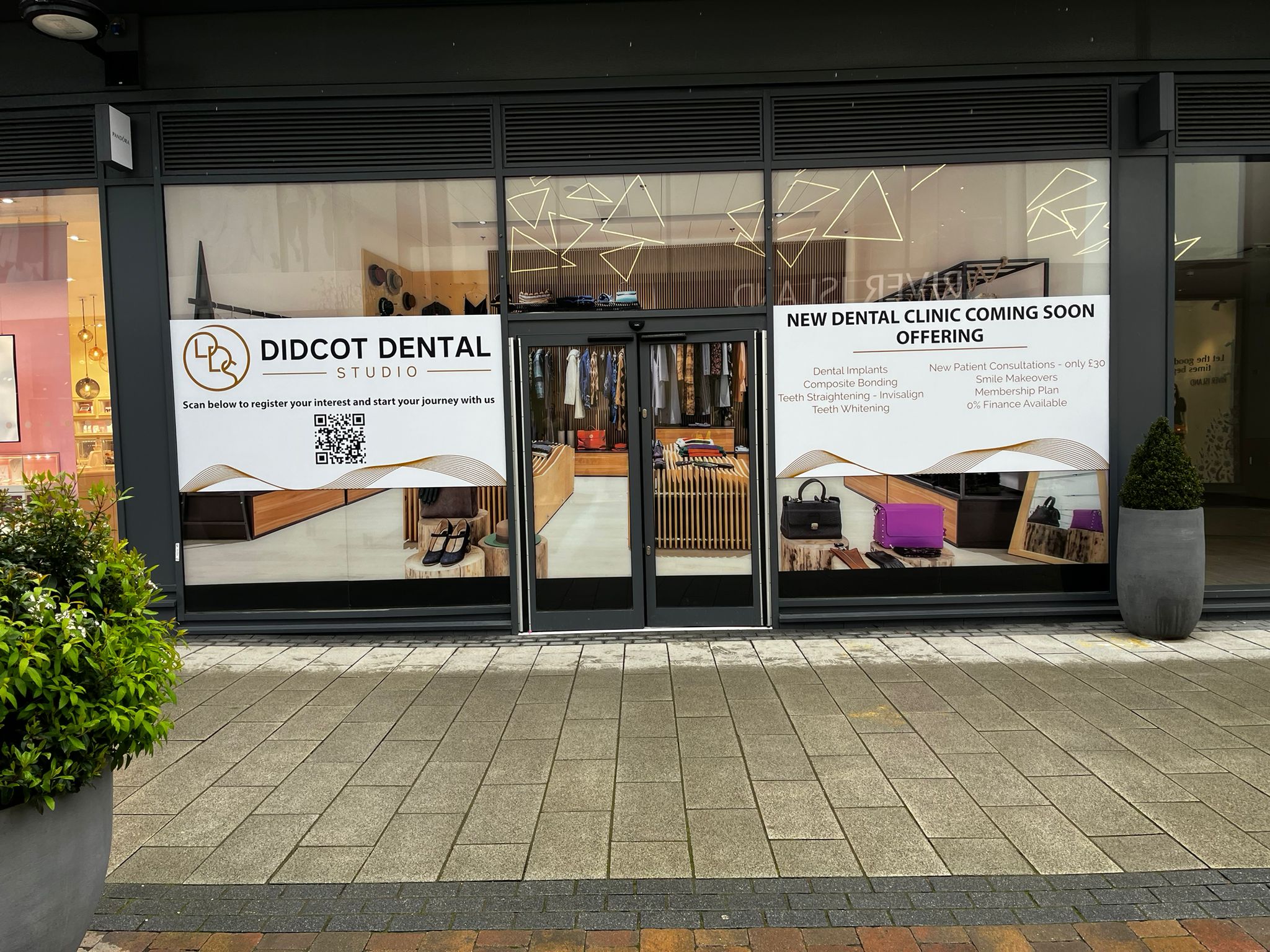 Exterior Signs & Graphics in Oxford - Signs Express