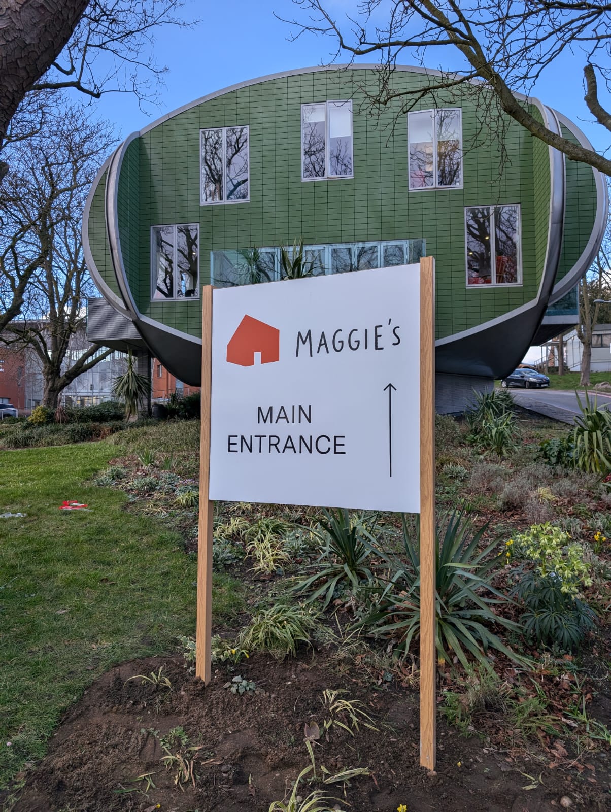 Guiding the Way to Maggie’s | Signs Express